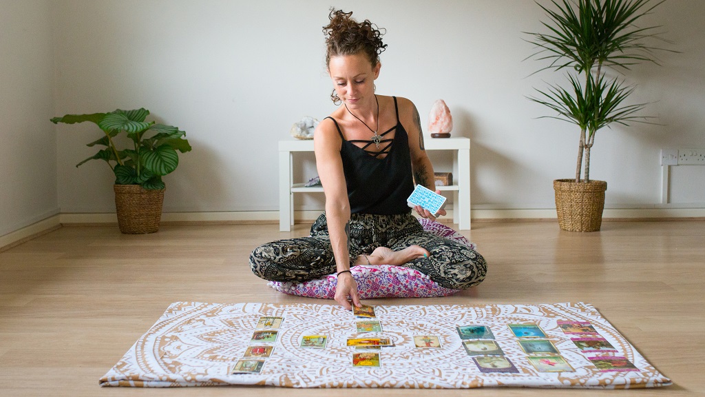 Los 22 Arcanos Mayores del tarot y sus significados | Gaia Español