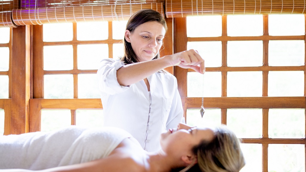 Sanación pránica: un enfoque energético para la salud | Gaia Español